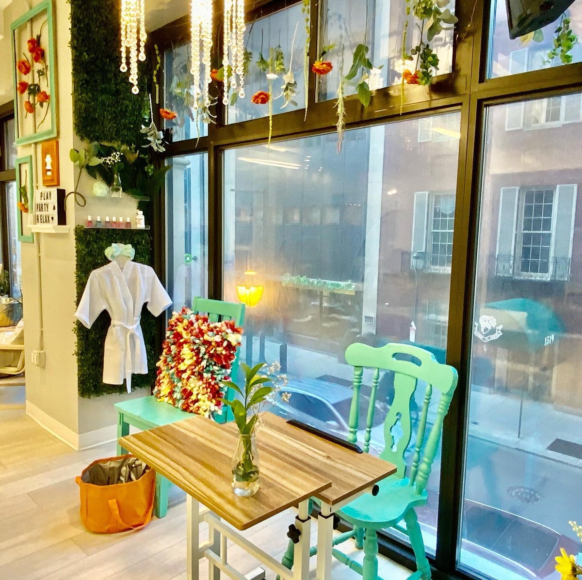 About | Primp and Play